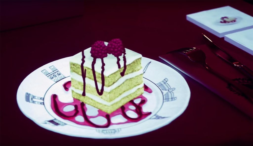 Yelp Restaurants to Offer Hologram Menus - DifferentWho